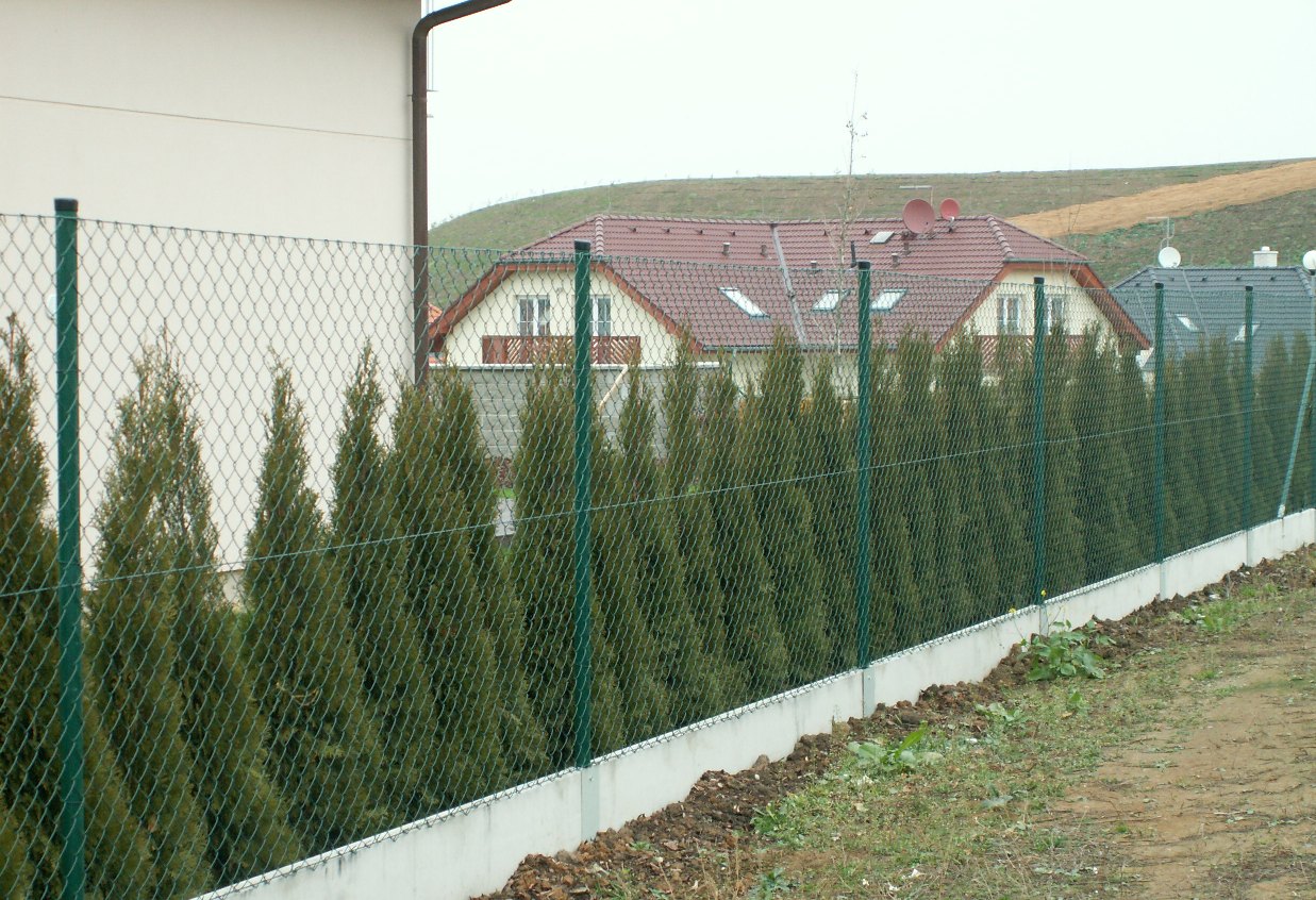 Ploty a oplocení levně - Levný plot.CZ